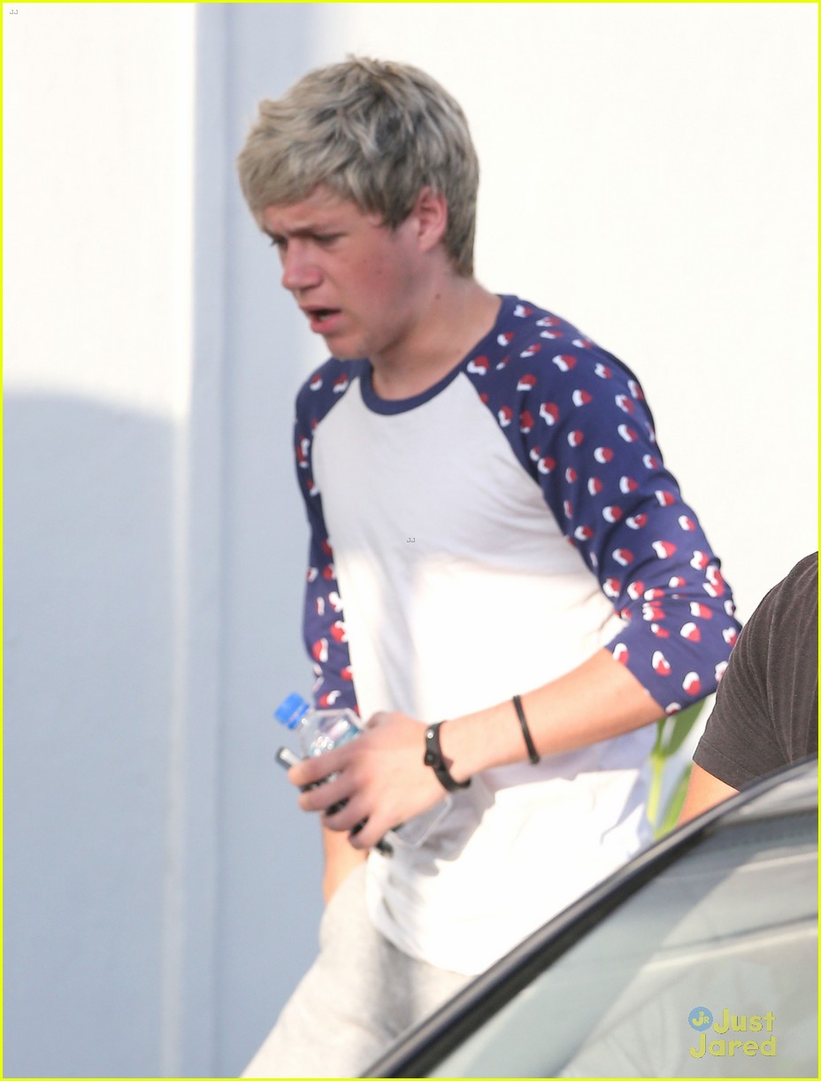 One Direction: Early Morning Studio Session | Photo 568405 - Photo ...