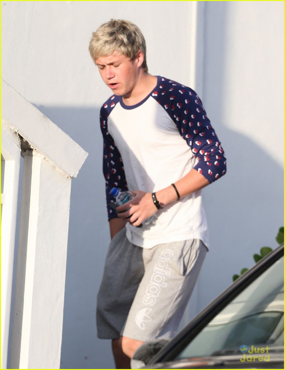 One Direction: Early Morning Studio Session | Photo 568409 - Photo ...