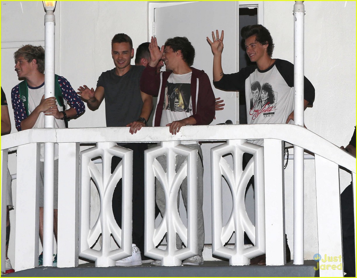 Full Sized Photo of one direction exits music video shoot in miami 29 ...