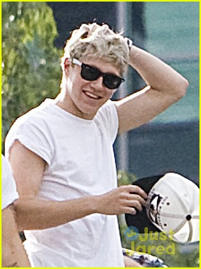 One Direction: Mexico City After Perfume Launch | Photo 567901 - Photo ...