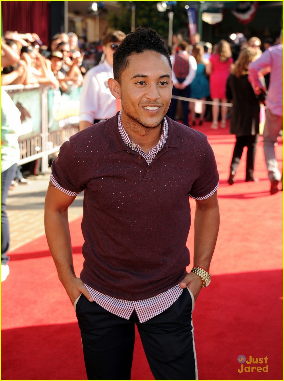 Avan Jogia & Tyler Blackburn: 'Lone Ranger' Premiere! | Photo 571343 ...