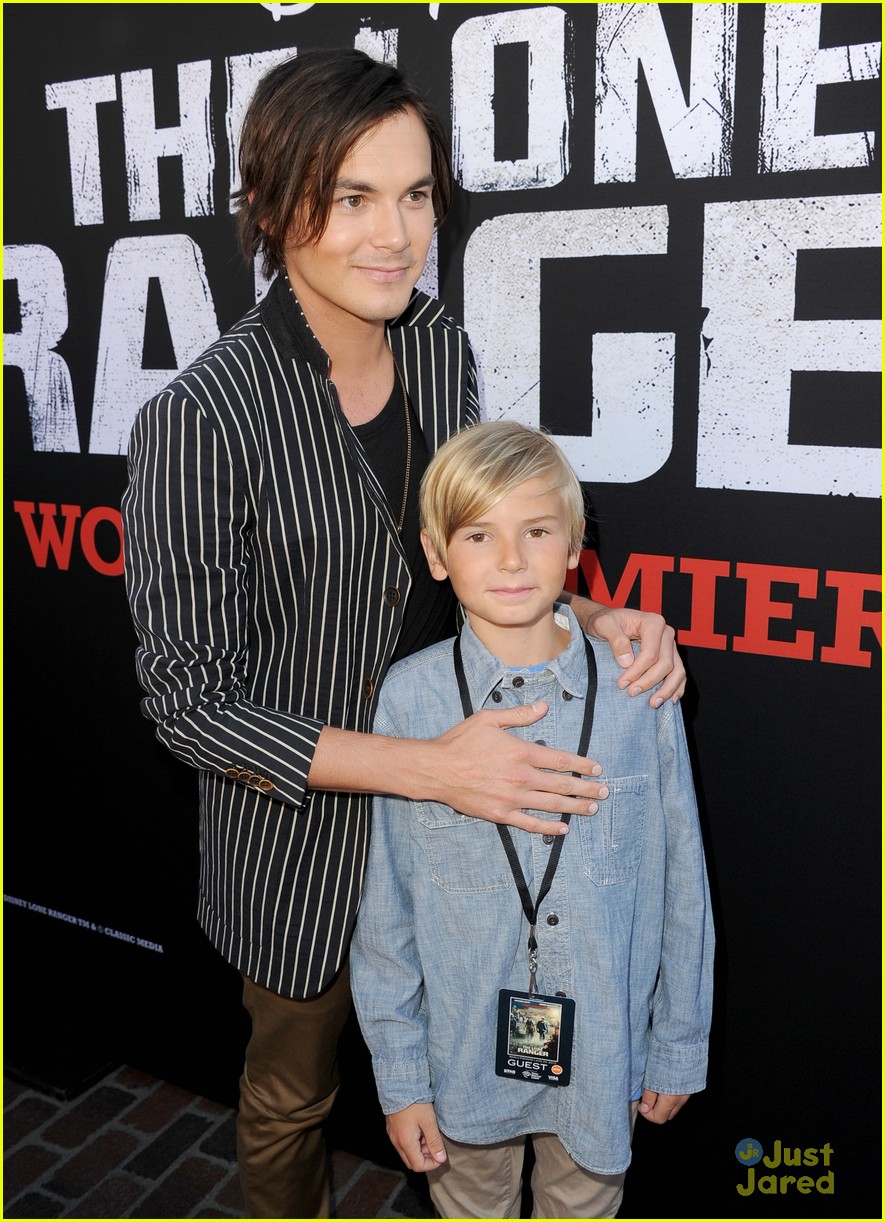 Avan Jogia & Tyler Blackburn: 'Lone Ranger' Premiere! | Photo 571357 ...
