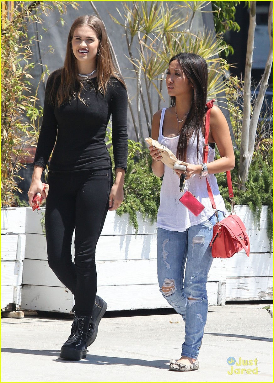 Brenda Song: 'Yummy' Lunch with Friend After Reuniting with Trace Cyrus ...