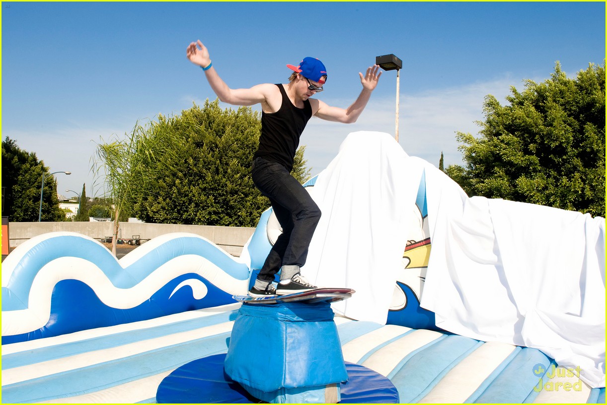 Chord Overstreet Surfs at Just Jared's Summer Kickoff Party 2013 ...