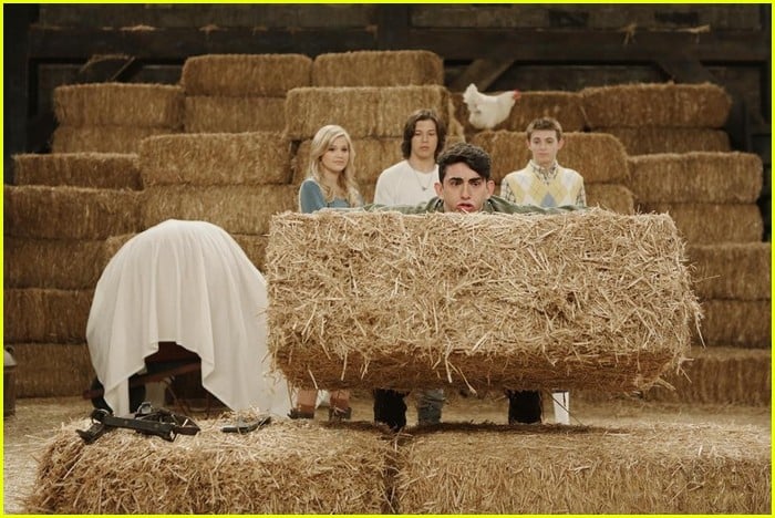 Leo Howard & Mateo Arias: 'Kickin' It' Is Back! | Photo 569387 - Photo ...