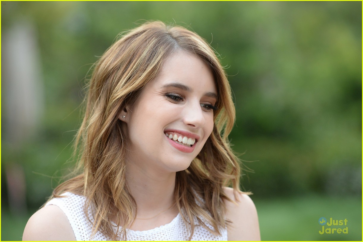 Full Sized Photo of emma roberts chanel nrdc dinner 15 | Emma Roberts ...