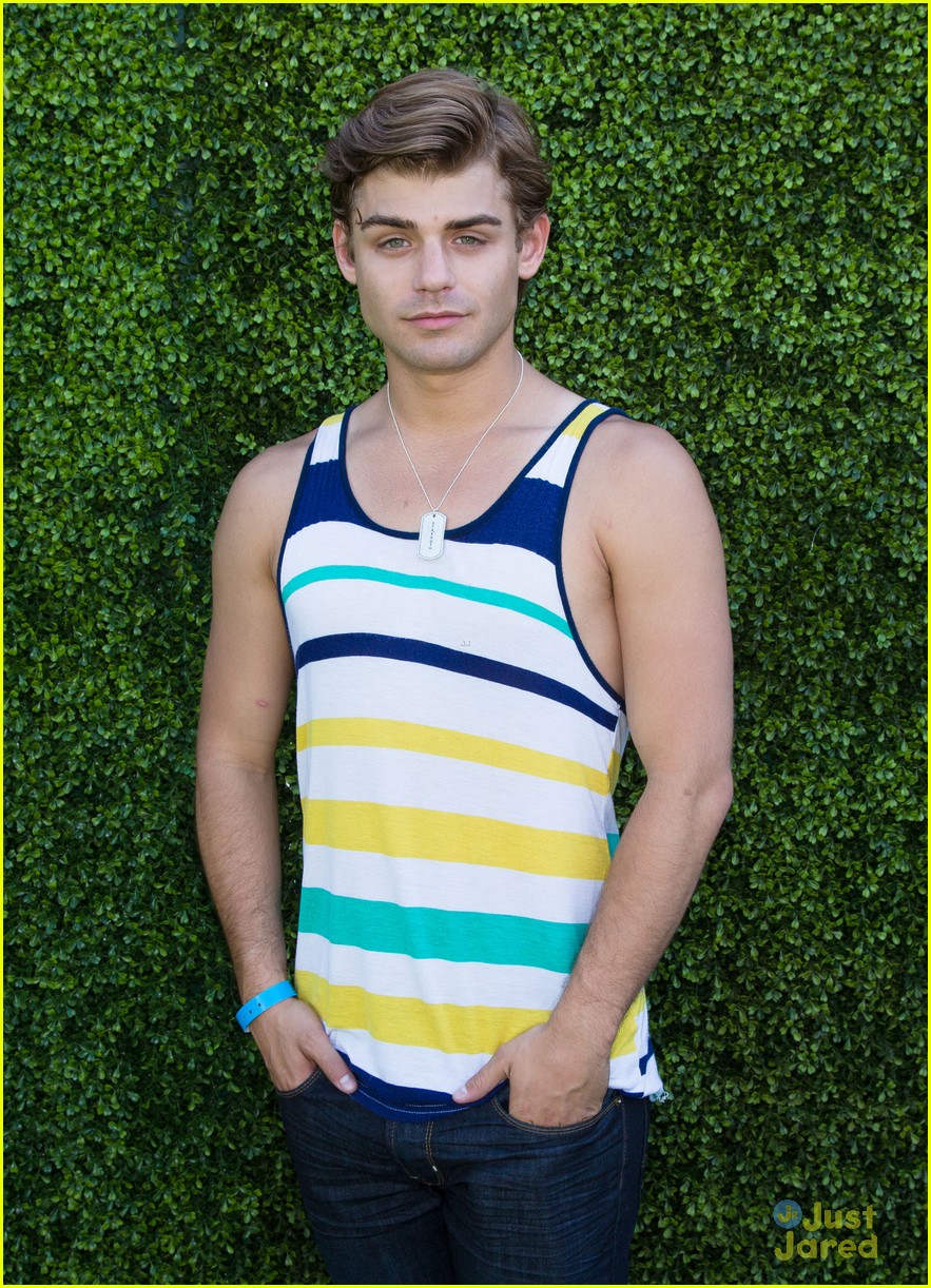 Ryan Newman & Garrett Clayton: Just Jared's Summer Kickoff Party ...