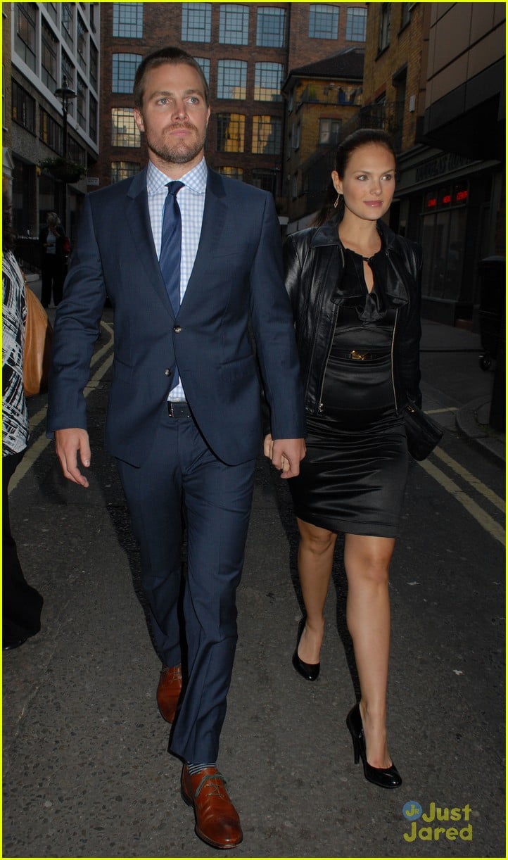 Stephen Amell: Expecting First Child with Cassandra Jean! (Exclusive ...