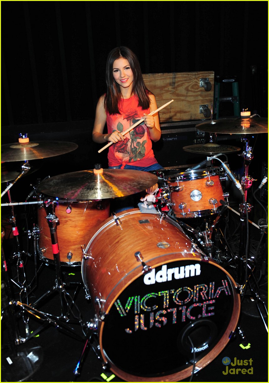 Victoria Justice: Summer Break Tour Rehearsals! | Photo 571072 - Photo ...