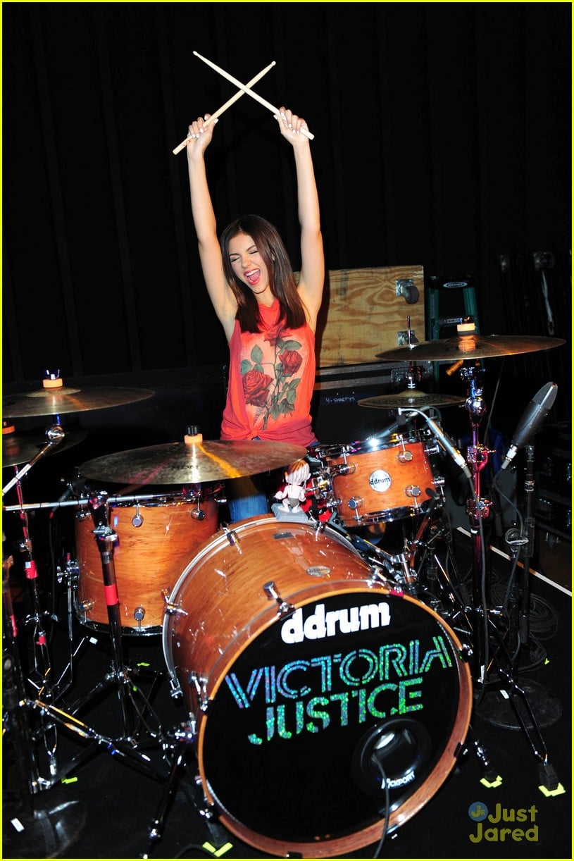 Victoria Justice: Summer Break Tour Rehearsals! | Photo 571093 - Photo ...