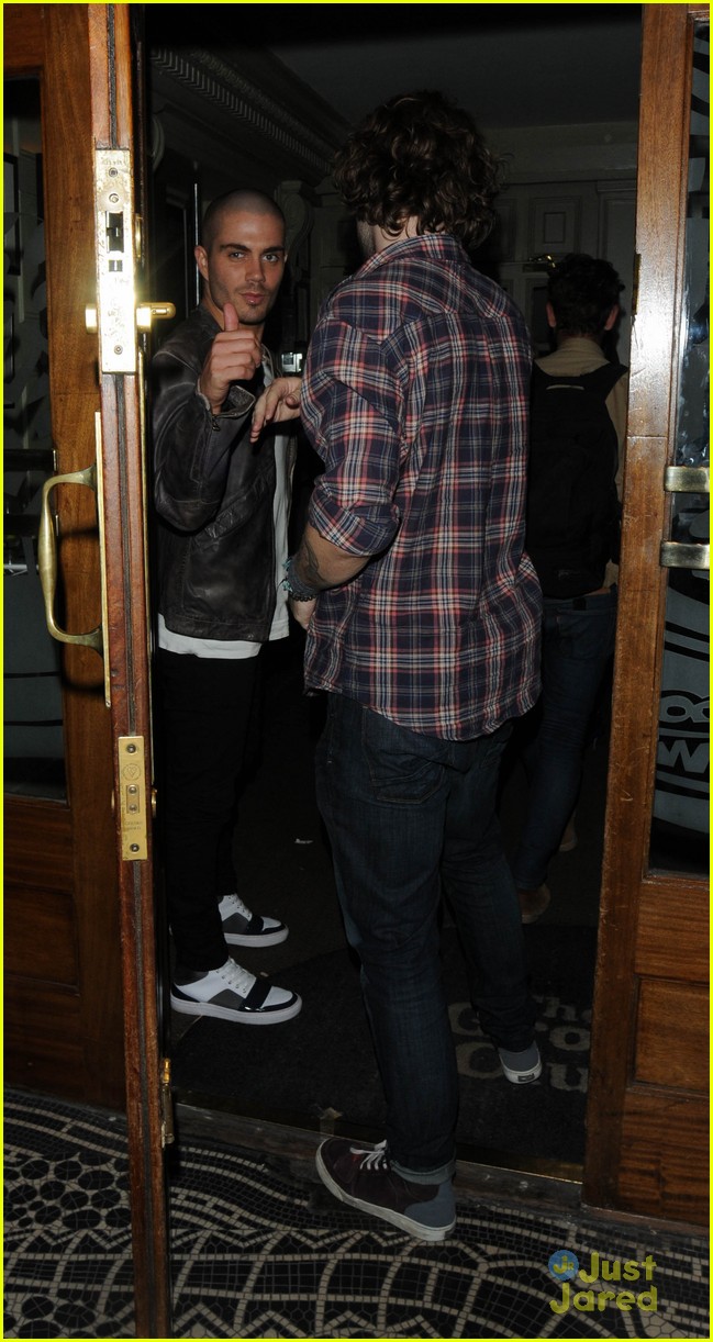 Full Sized Photo of the wanted bbc radio stop after night out in london ...