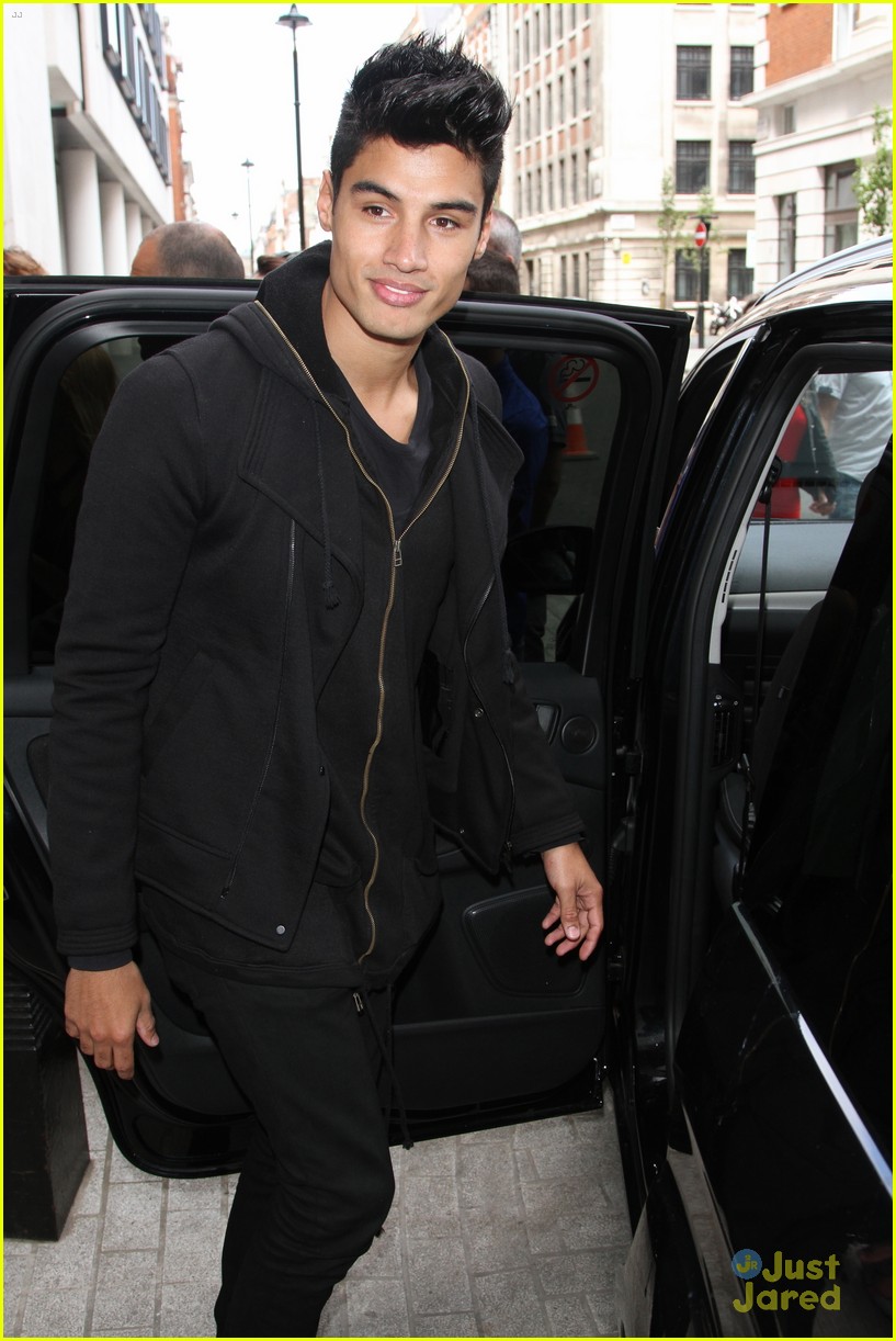The Wanted: BBC Radio Stop After Night Out in London | Photo 567964 ...