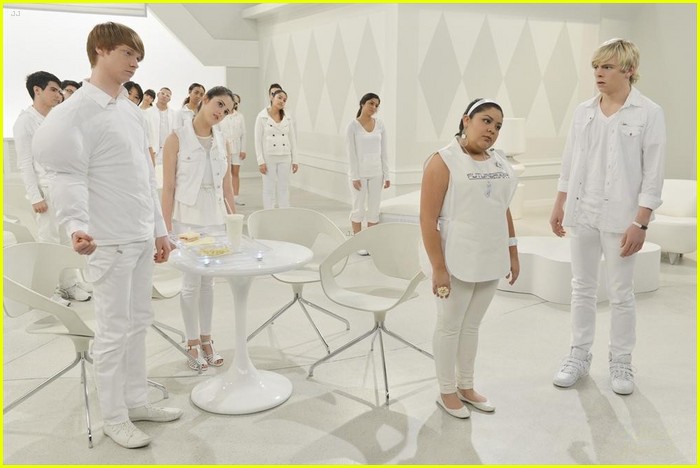 Ross Lynch: Future Sounds on 'Austin & Ally' | Photo 580794 - Photo ...