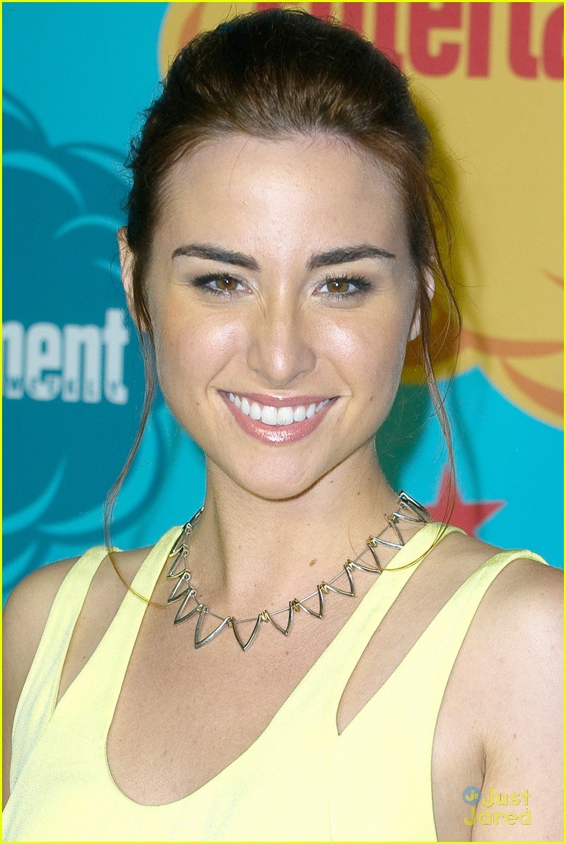 Allison Scagliotti: 'Warehouse 13' Panel at Comic-Con 2013 | Photo ...