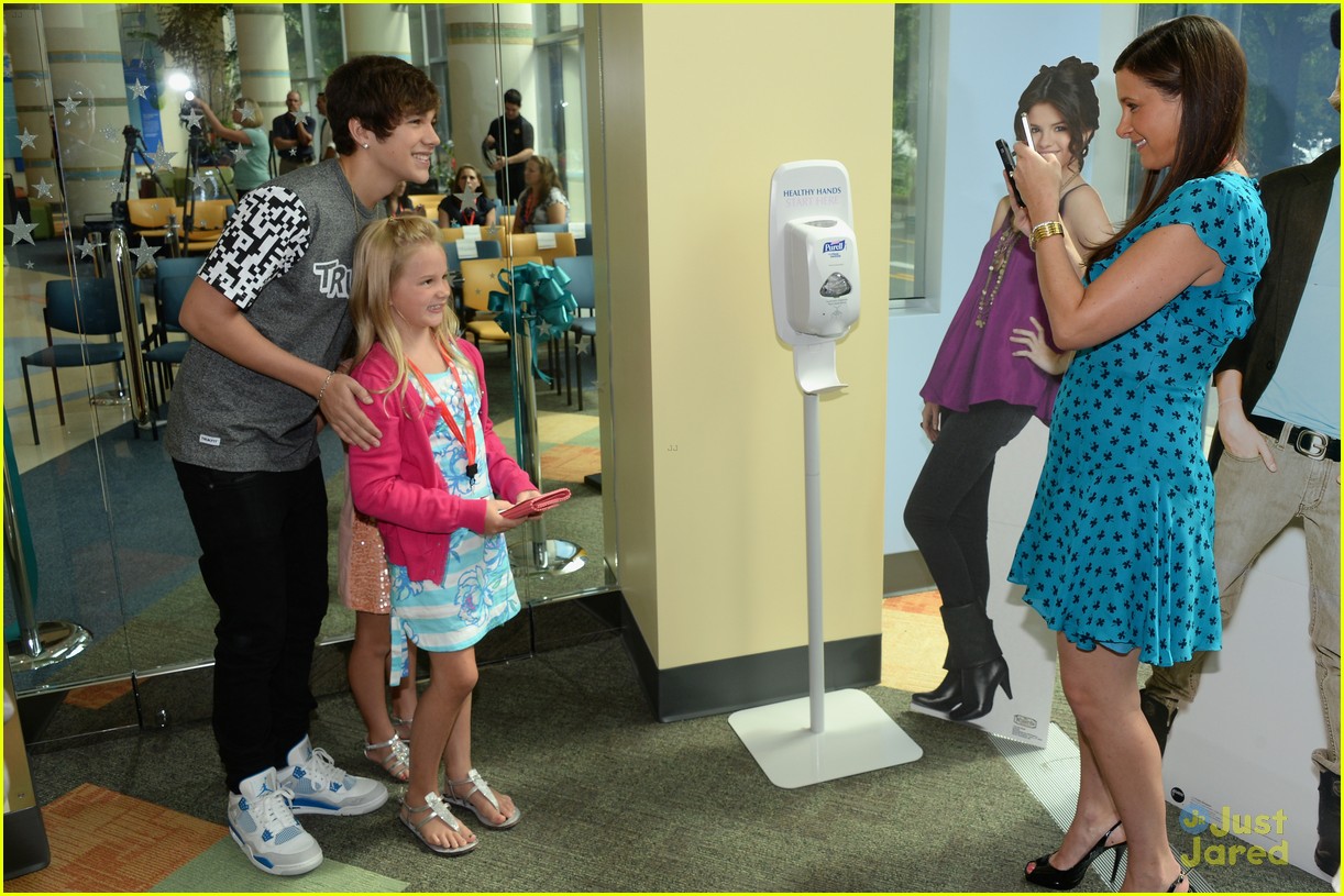 Austin Mahone: Seacrest Studios Opening in Charlotte | Photo 582078 ...