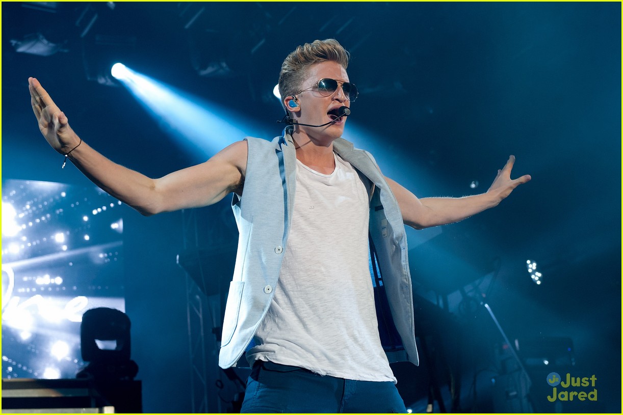 Cody Simpson: Fox & Friends Concert Pics! | Photo 578599 - Photo ...