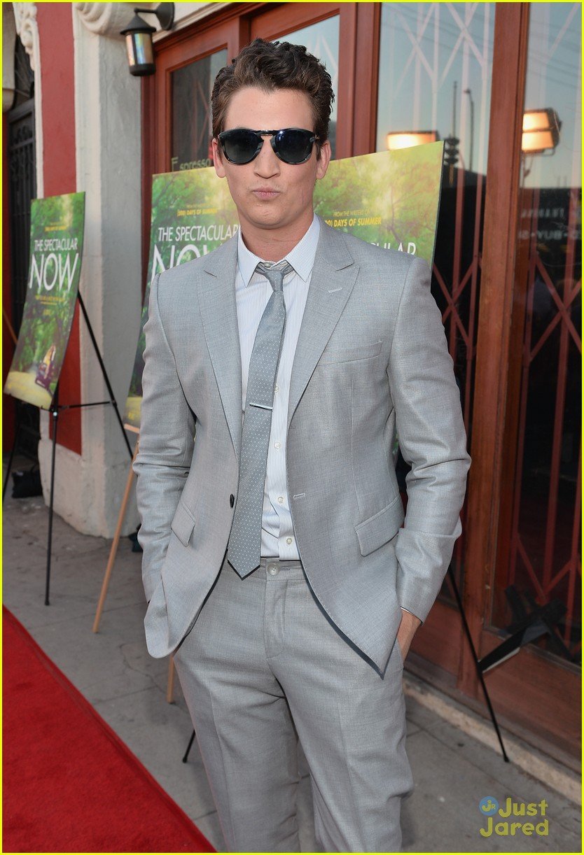 Full Sized Photo of miles teller spectacular la premiere 09 | Miles ...
