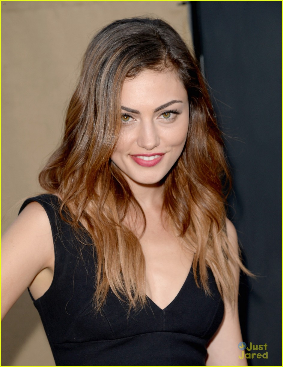 Danielle Campbell: CW Summer TCA Party with Phoebe Tonkin | Photo ...