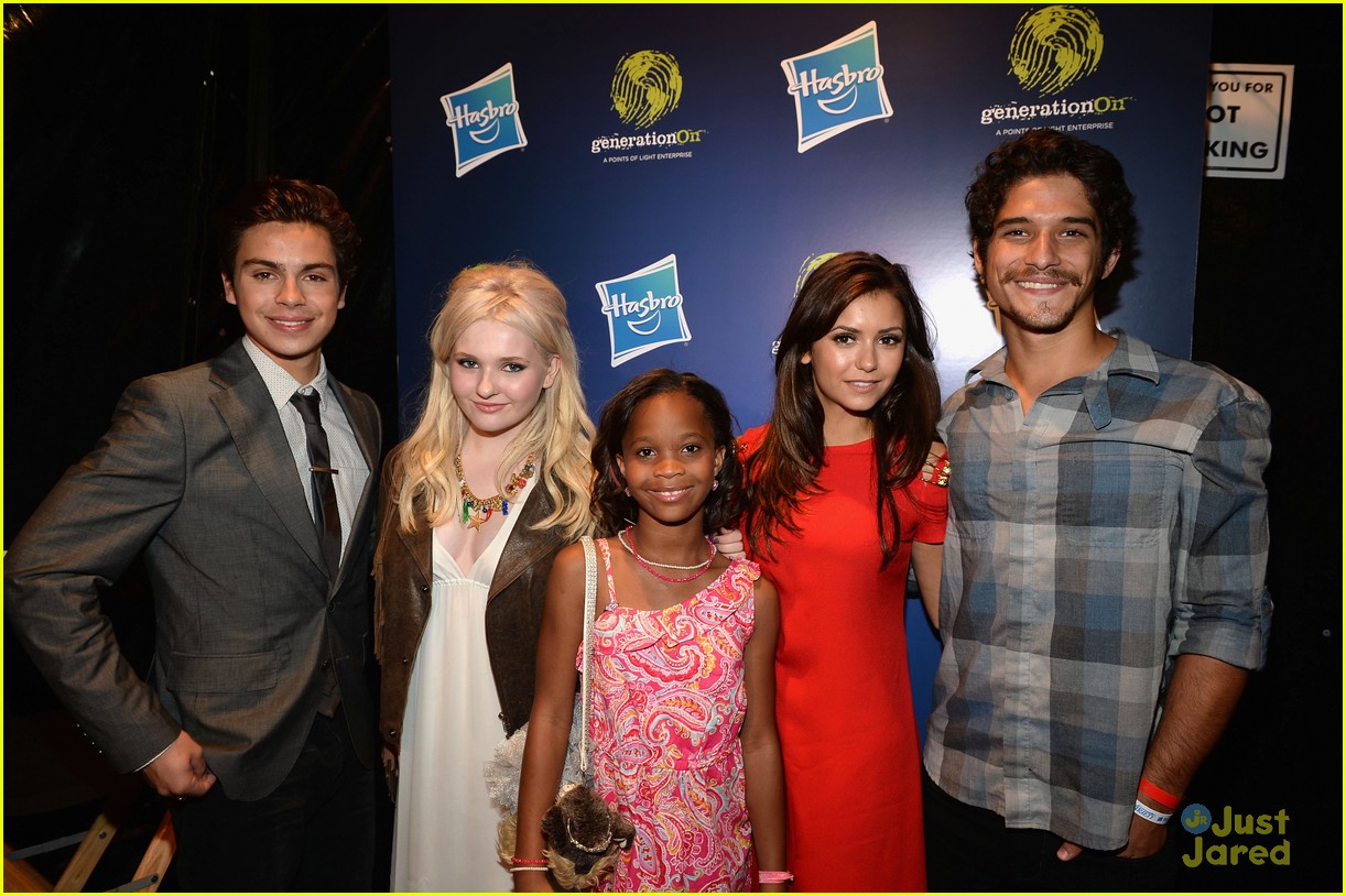 Jake T. Austin, Abigail Breslin & Tyler Posey: Backstage at Power of ...