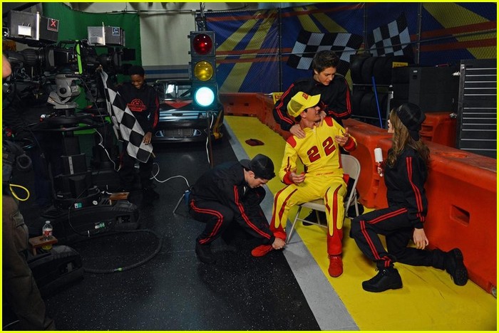Billy Unger: Joey Logano Guests on 'Lab Rats' Tonight! | Photo 579571 ...