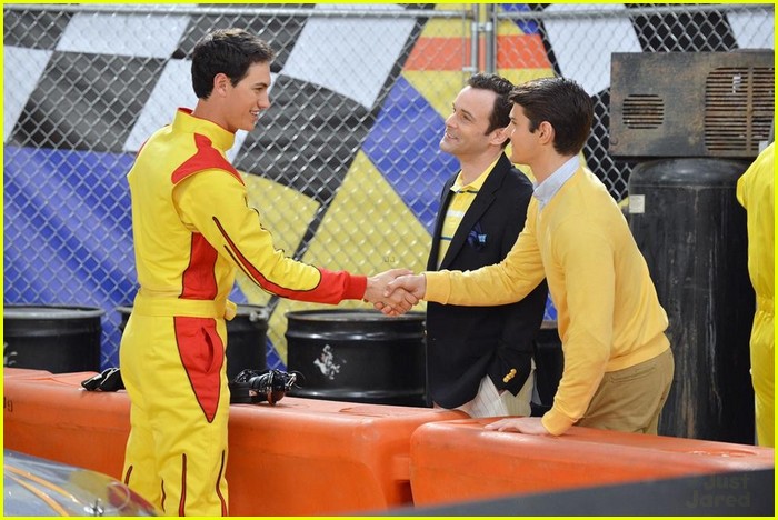 Billy Unger: Joey Logano Guests on 'Lab Rats' Tonight! | Photo 579577 ...