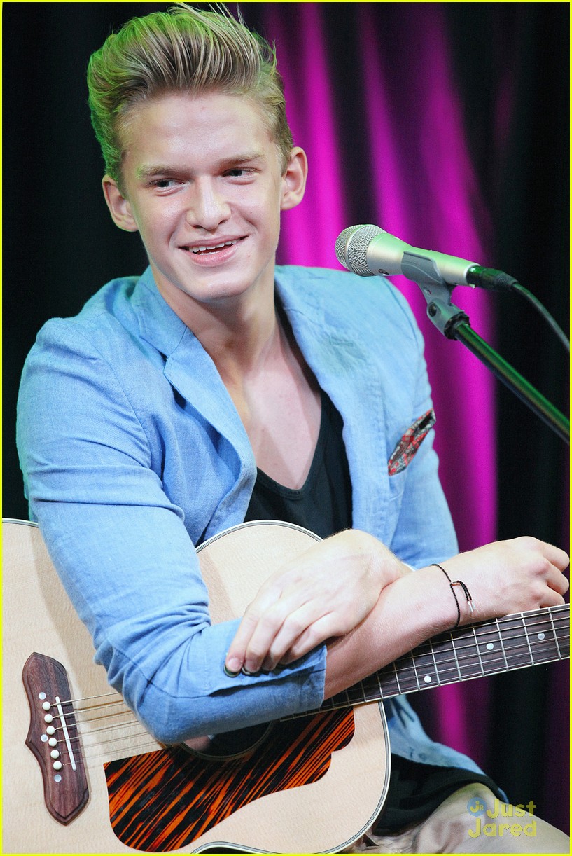 Cody Simpson & Ryan Beatty: Q102 Performance Pics! | Photo 576842 ...