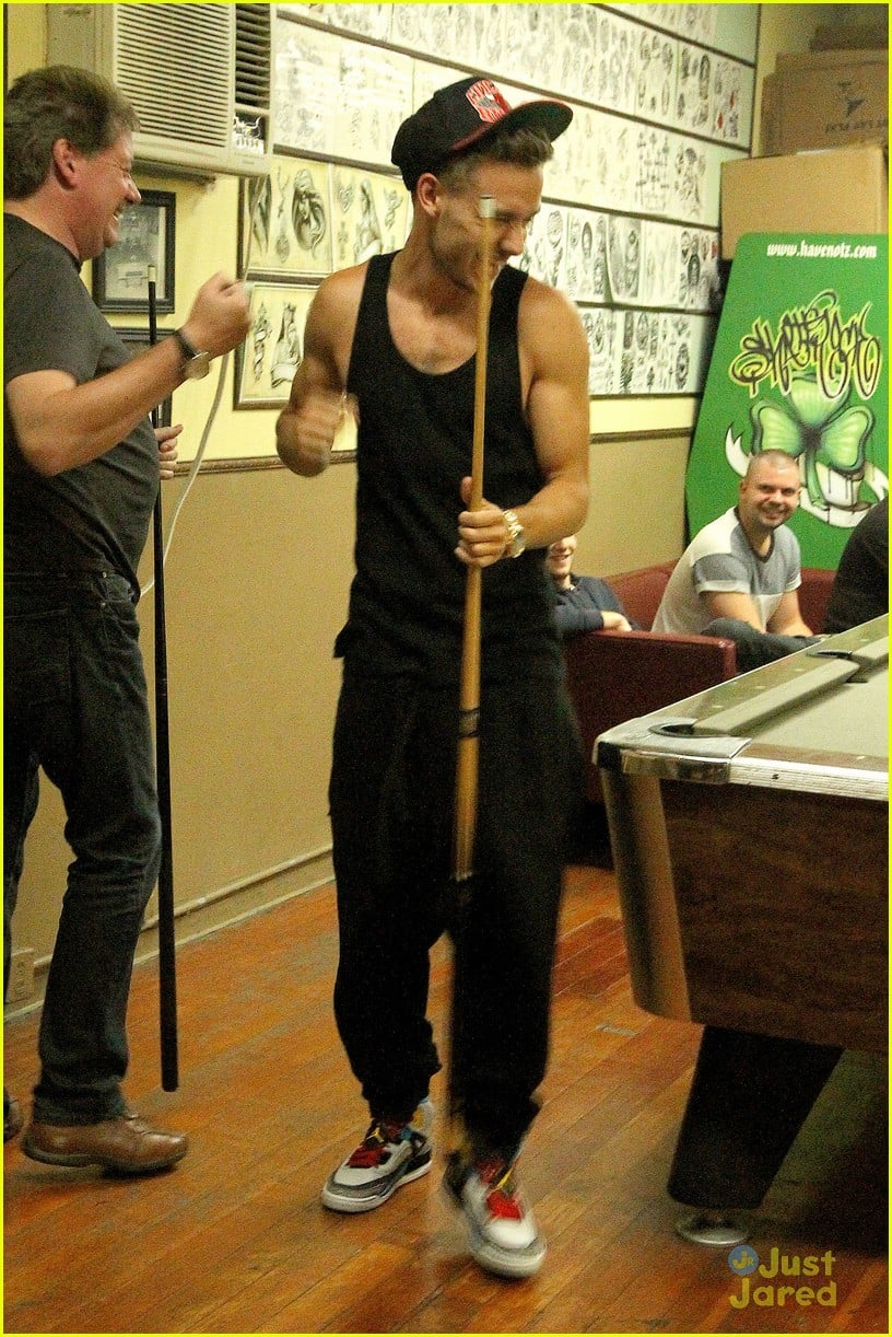 One Direction: Playing Pool with Pals! | Photo 585951 - Photo Gallery ...