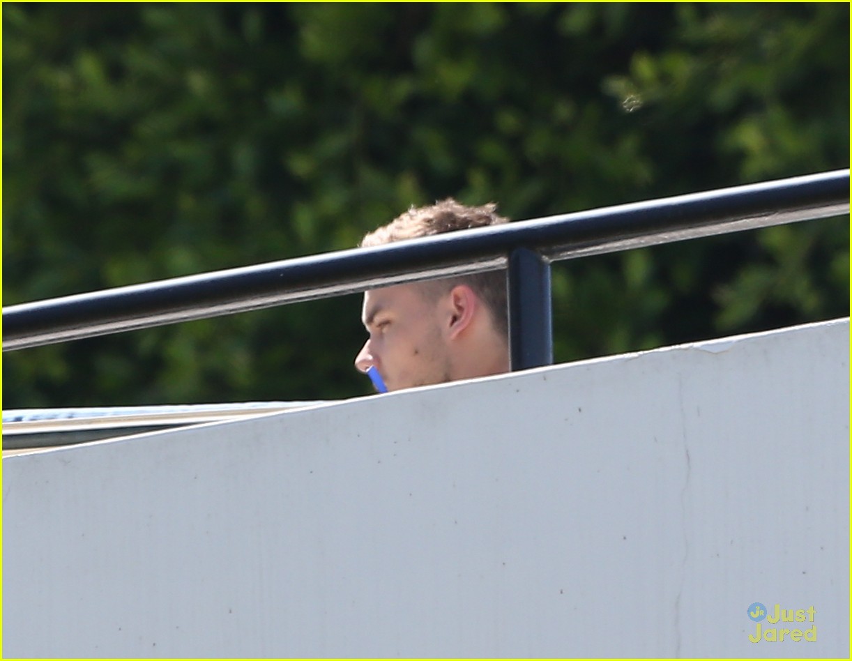 One Direction: Playing Pool with Pals! | Photo 585957 - Photo Gallery ...