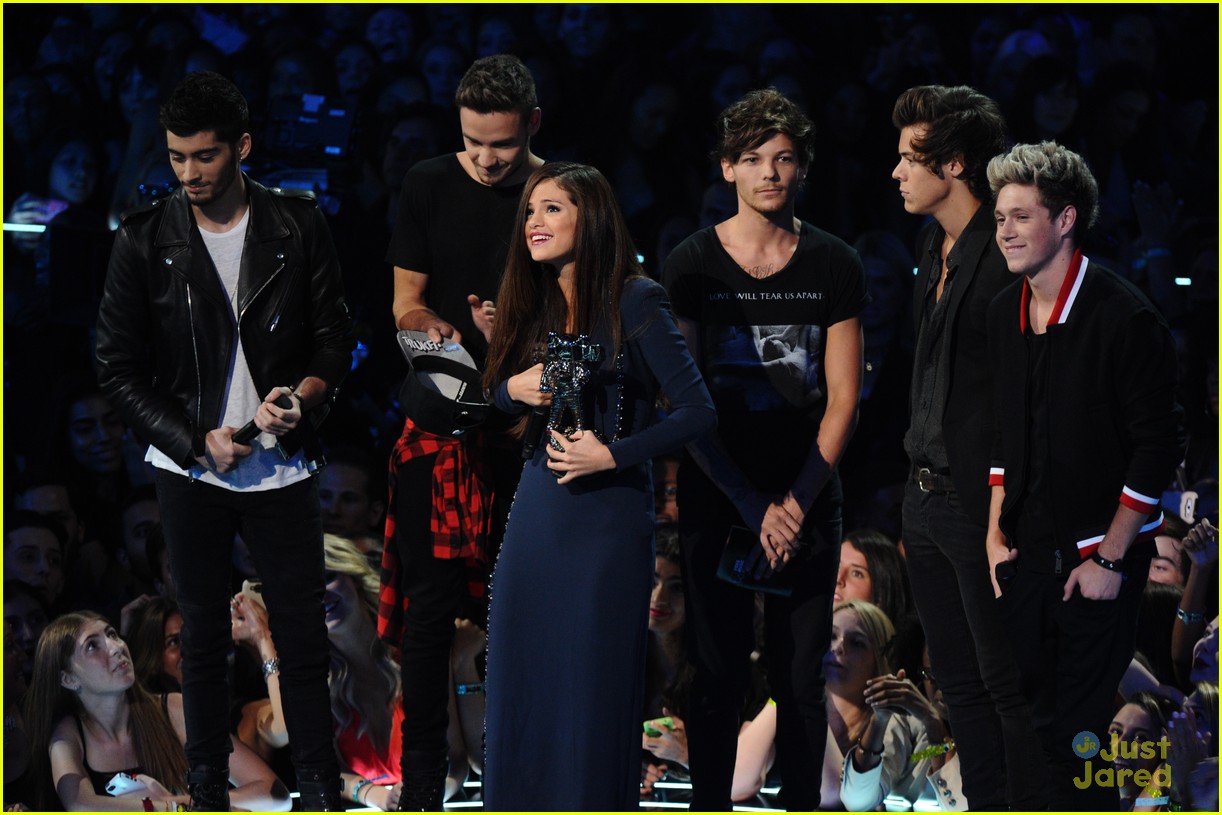 One Direction - MTV VMAs 2013 | Photo 591292 - Photo Gallery | Just ...