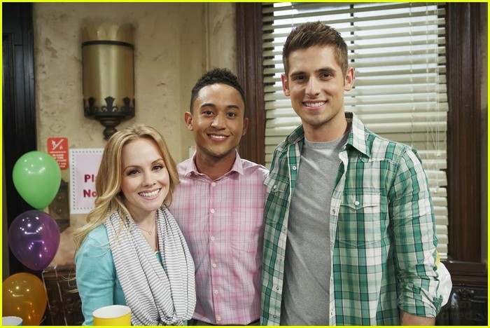 Chelsea Kane & Derek Theler: 'Baby Daddy' Dance | Photo 591983 - Photo ...