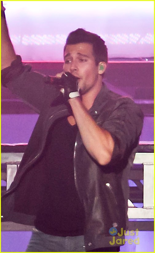 Full Sized Photo of big time rush mexico city concert 07 | Big Time ...