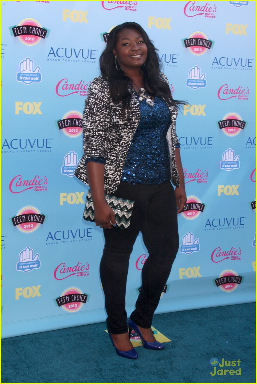 Candice Glover & Jessica Sanchez - Teen Choice Awards 2013 | Photo ...