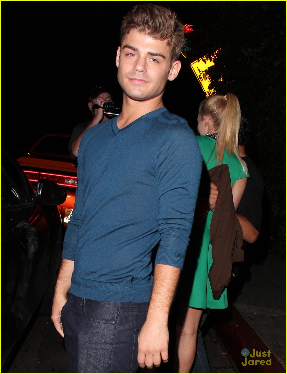Garrett Clayton & Claudia Lee: Delta Party Pair! | Photo 588391 - Photo ...