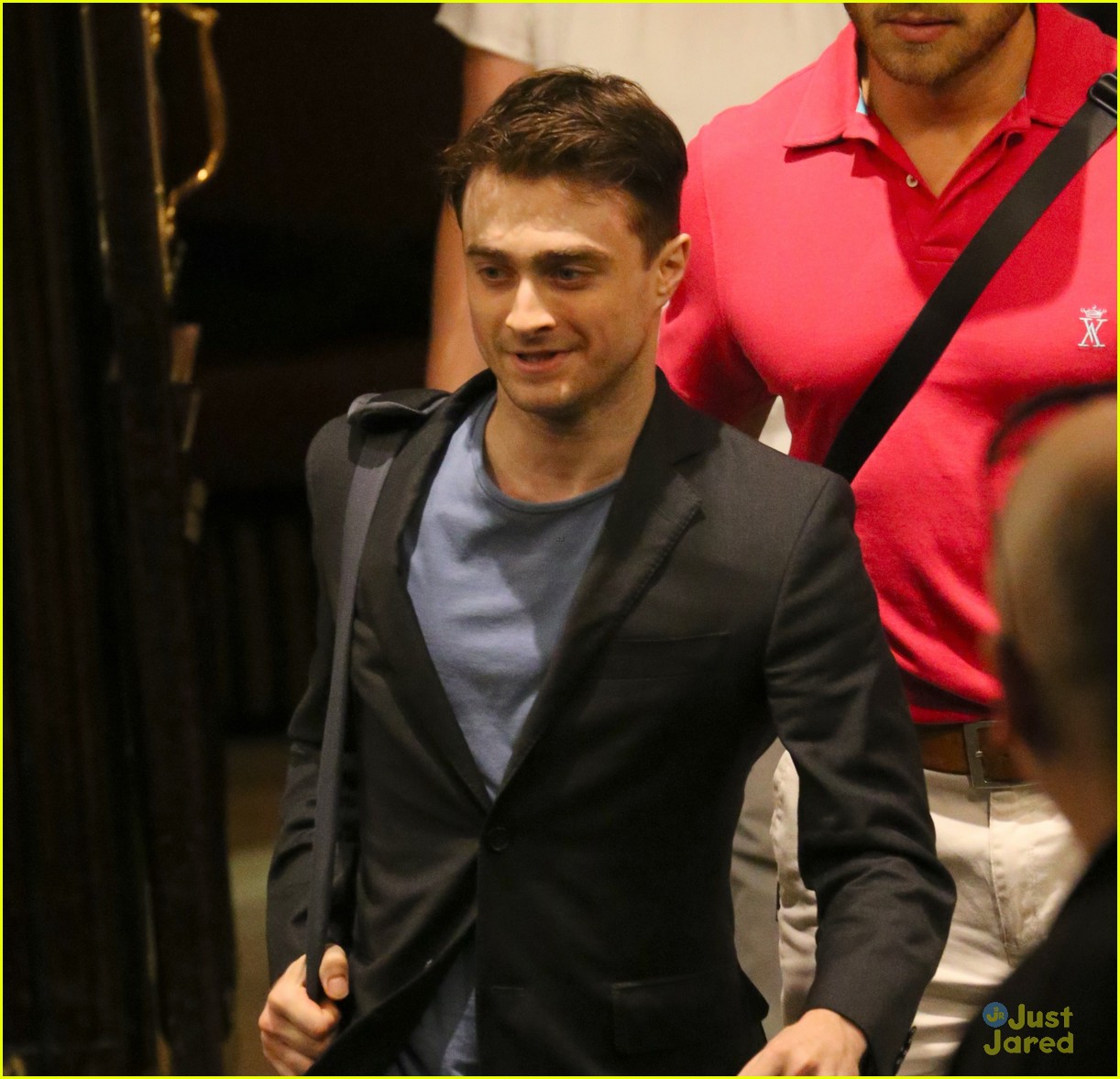 Daniel Radcliffe: Fan Friendly After 'Inishmaan' | Photo 587437 - Photo ...