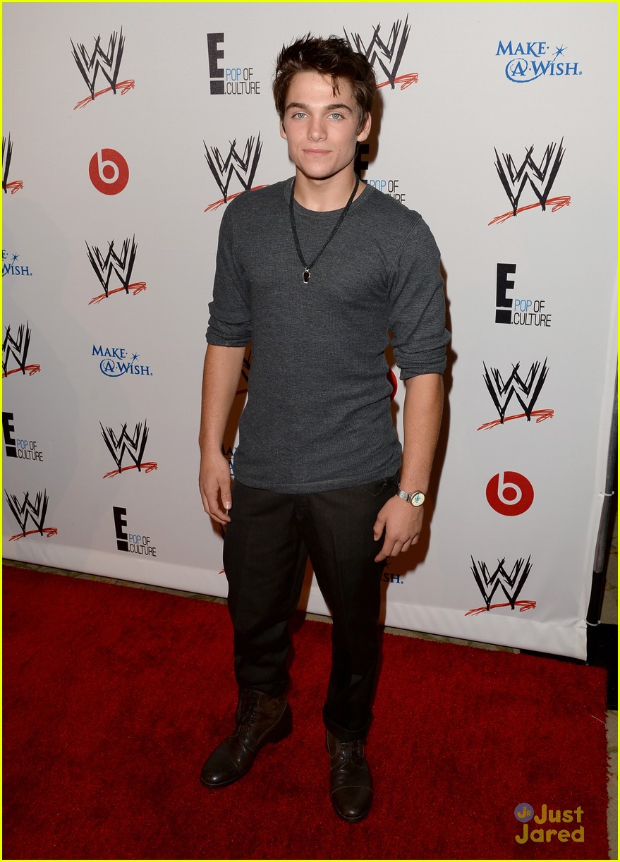Dylan Sprayberry & Ryan Ochoa: Superstars for Hope! | Photo 588472 ...