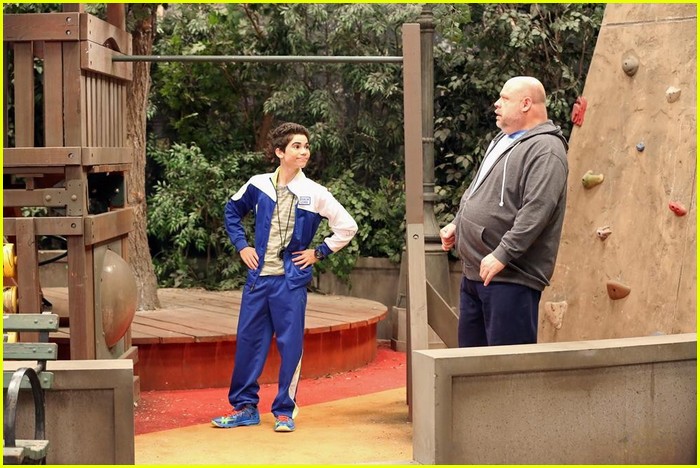 Spencer Boldman Guests on 'Jessie' -- See The Pics! | Photo 590052 ...