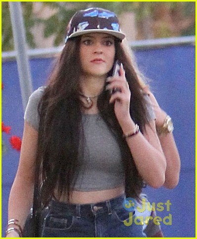 Kylie Jenner Gets Her Driver's License! | Photo 587745 - Photo Gallery ...