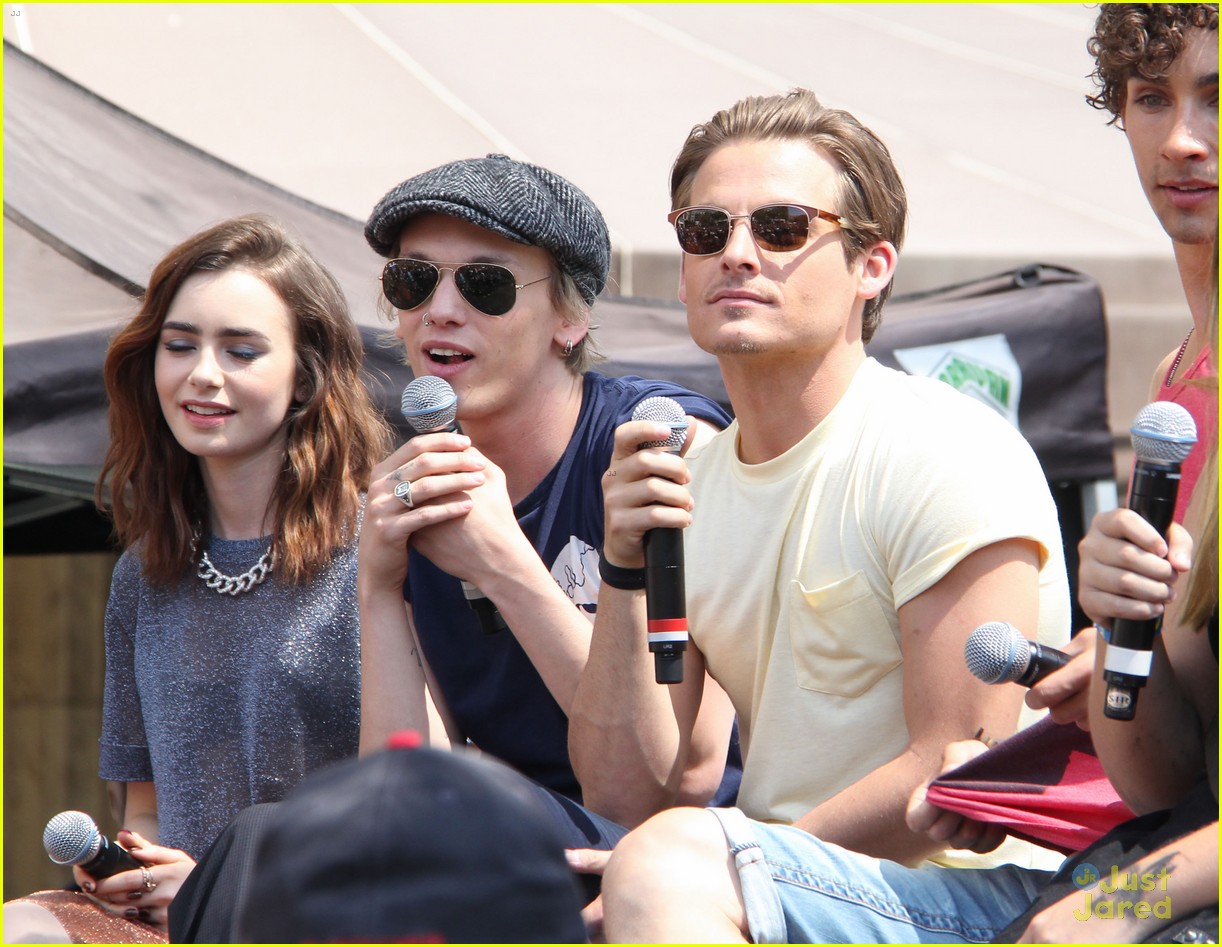 Lily Collins & Jamie Campbell Bower: 'Mortal Instruments' Meet & Greet ...