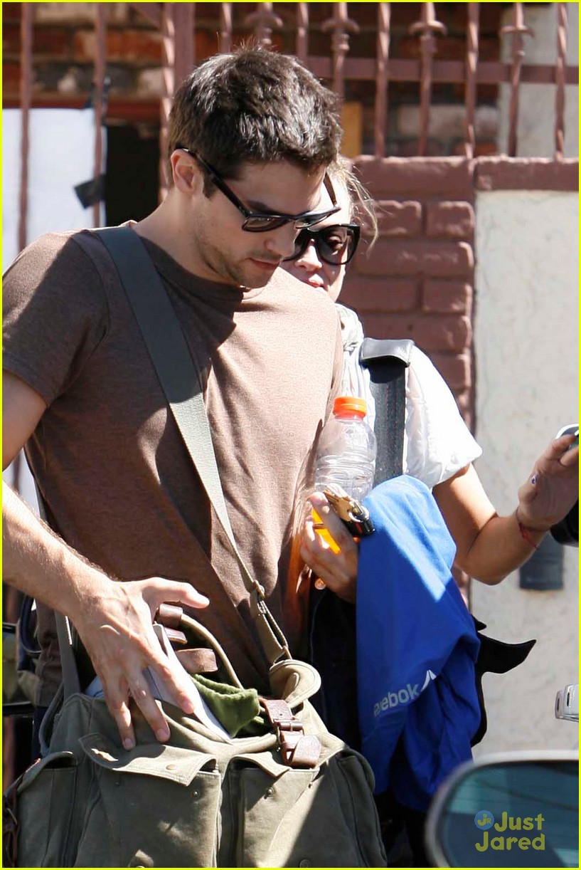 Brant Daugherty: Caught Kissing Peta Murgatroyd After 'DWTS' Practice ...