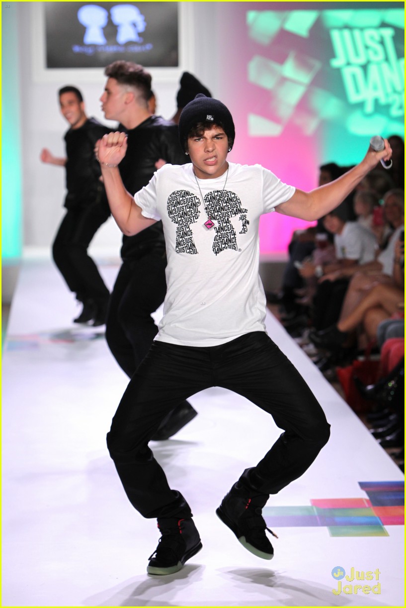 Brittany Snow & Austin Mahone: Just Dance with Boy Meets Girl Fashion ...