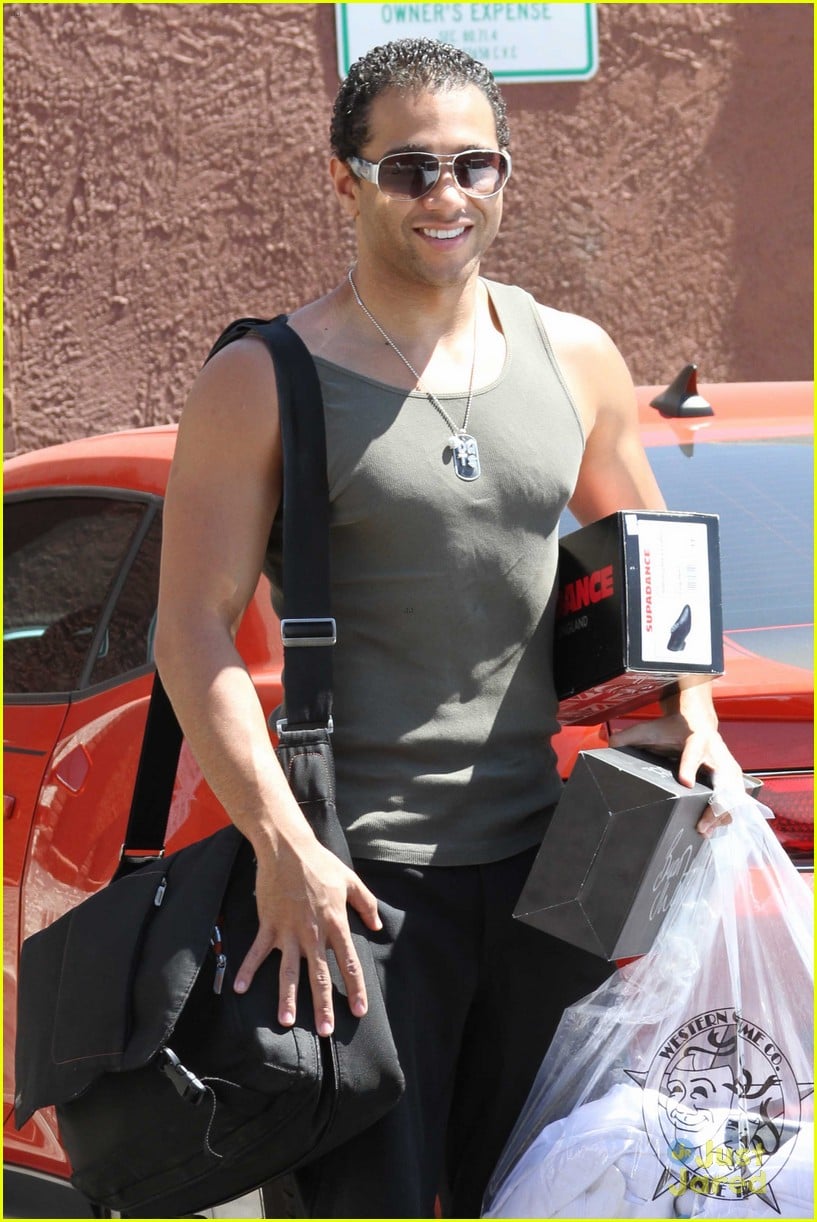 Corbin Bleu & Grant Gustin: Emmys 2013 Kick-Off Party | Photo 598106 ...