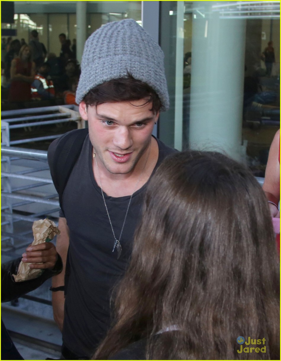 Daniel Radcliffe & Jeremy Irvine Arrive in Toronto Ahead of TIFF 2013 ...