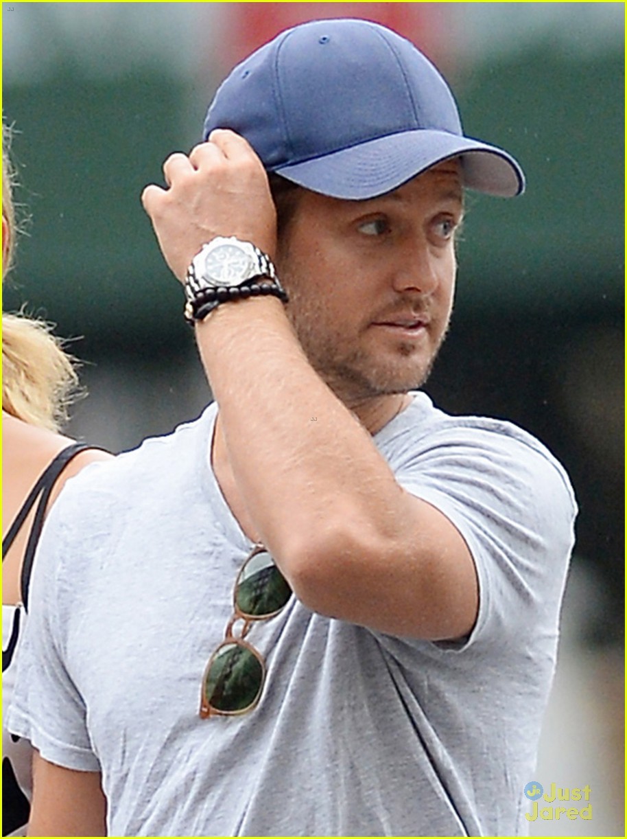 Dianna Agron Holds Hands with New Boyfriend Nick Mathers! | Photo ...