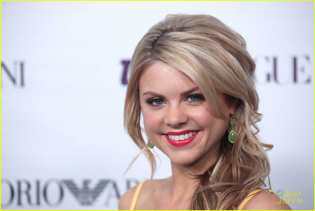 Gregg Sulkin & Bailey Buntain - Teen Vogue Young Hollywood Party 2013 ...