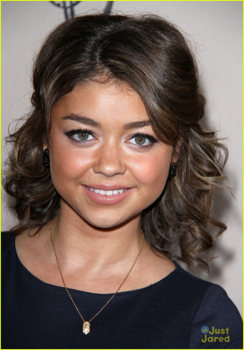 Sarah Hyland: Casting Directors Peer Group Emmy Celebration | Photo ...