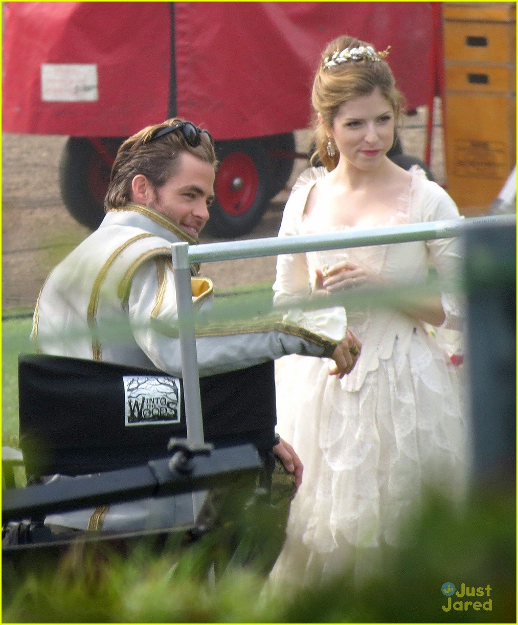 Anna Kendrick as Cinderella in 'Into The Woods' - First Pics! | Photo ...