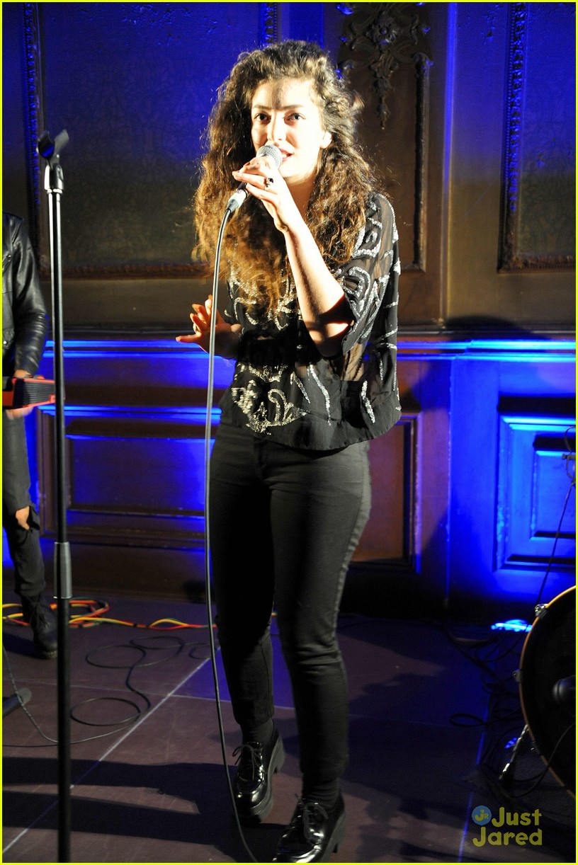 Lorde Says Having Style On Stage is 'Powerful' | Photo 596710 - Photo ...