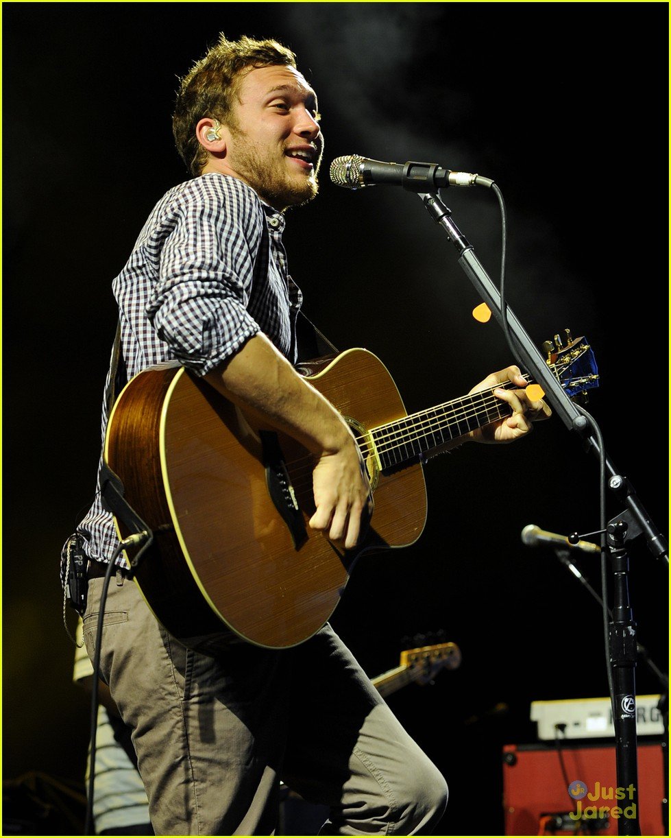 Phillip Phillips: 'World From Side of the Moon' Goes Platinum | Photo ...