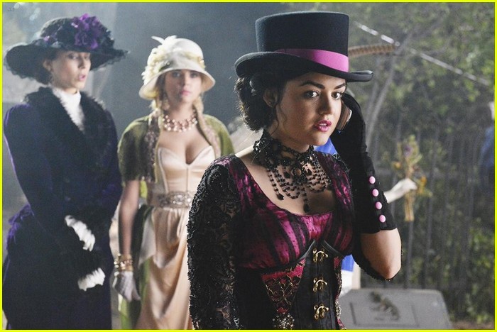 Pretty Little Liars: Halloween Special Promo Pics! | Photo 601598 ...