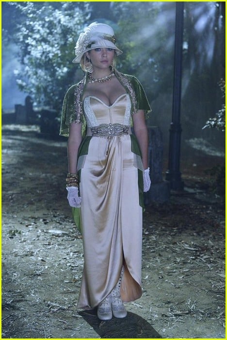 Pretty Little Liars: Halloween Special Promo Pics! | Photo 601608 ...